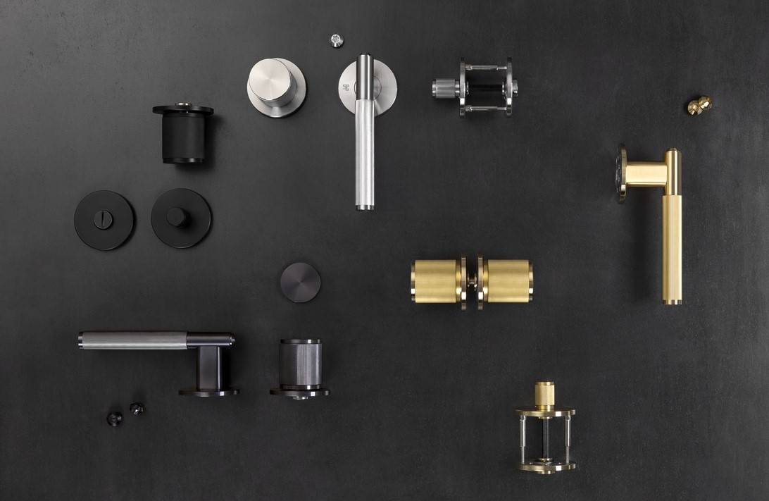 Buster and Punch | KOVÁNÍ-KLIKY.CZ